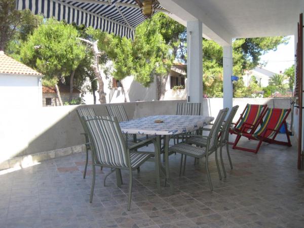 Apartments By The Sea Maslinica, Solta - 14748 - Maslinica