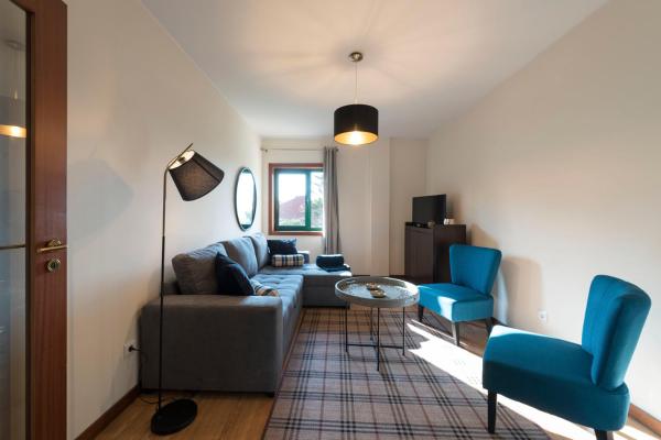 Lovelystay - Homey Feeling Flat W/ Free Parking - Senhora da Hora