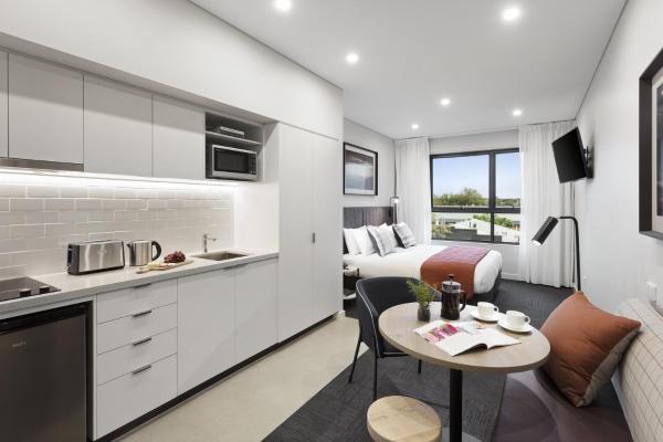 One Bedroom Apartment - Orange