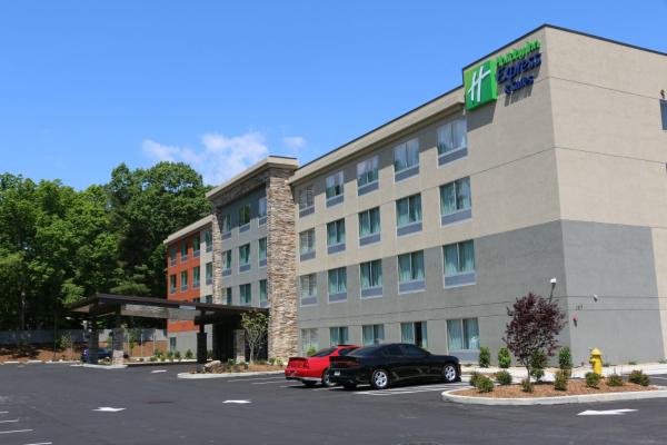 Holiday Inn Express & Suites - Hendersonville Se - Flat Rock By Ihg - Saluda, NC