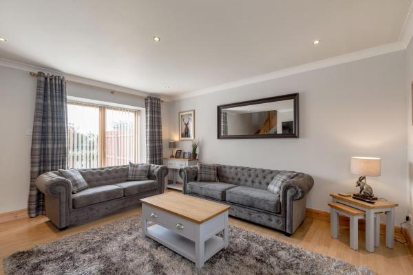 The Steadings - By Staydunfermline - Linlithgow