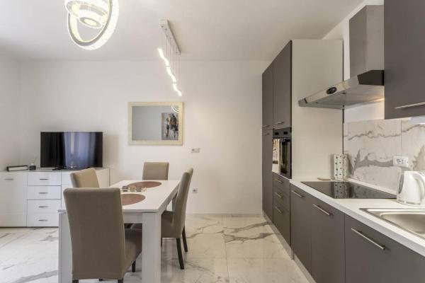 Royal Platinum Studio Apartment - Vodice