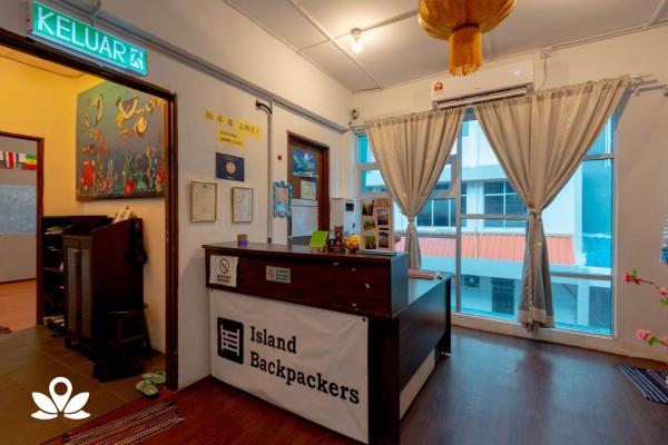 Island Backpackers - Semporna