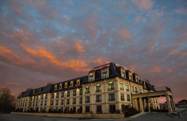 Hotel Brossard - Montreal