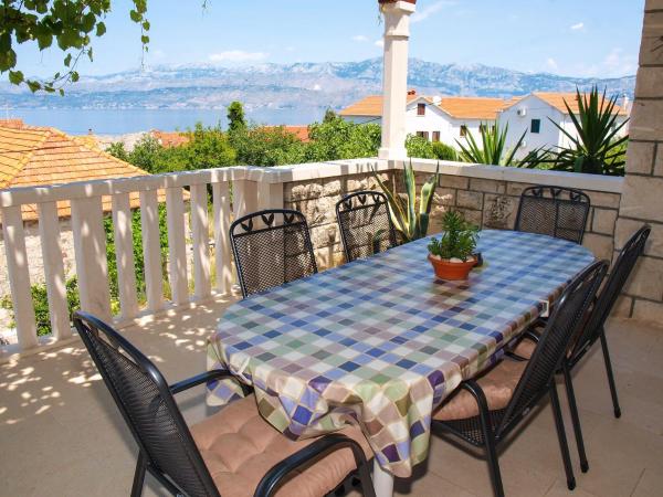 Apartments Mika - 150m From The Sea - Dugi Rat