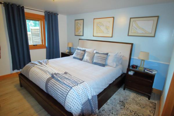 Mossy Hill Suite - Salt Spring Island