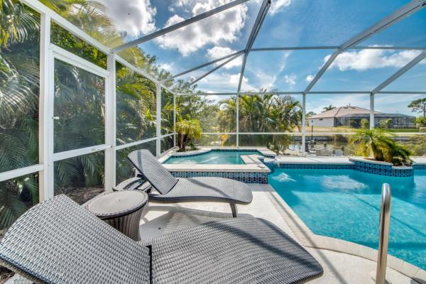 Pet Friendly,gulf Access Villa W/ Heated Pool, Spa, & Kayaks! -Villa Dantasy- Roelens Vacations - Cape Coral, FL