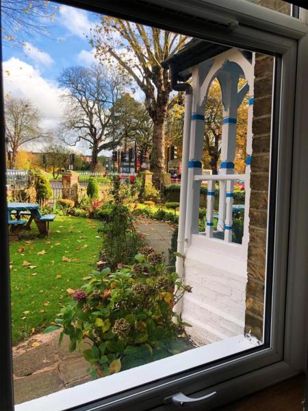 Caspian Hotel - Watford