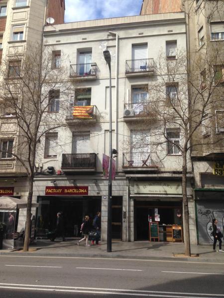 Mejor Apartamento En Plaza España Con Parking Gratuito - Cornellà de Llobregat