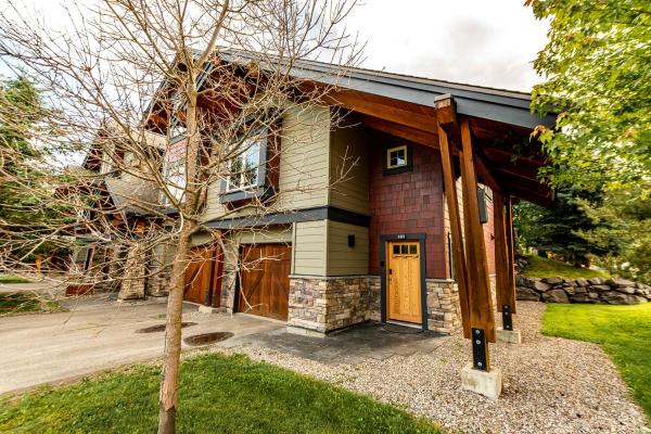 Pinnacle Ridge By Stayin - Fernie