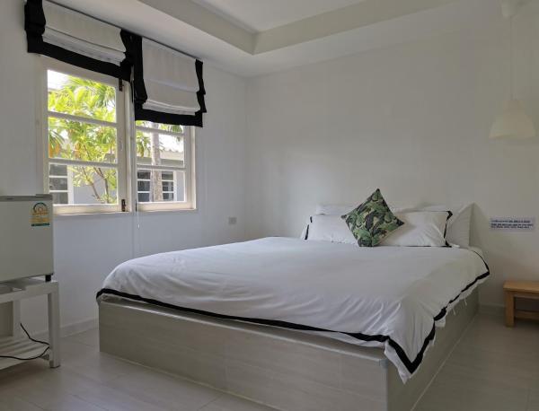 1715 House - White Rhino - Kata Beach