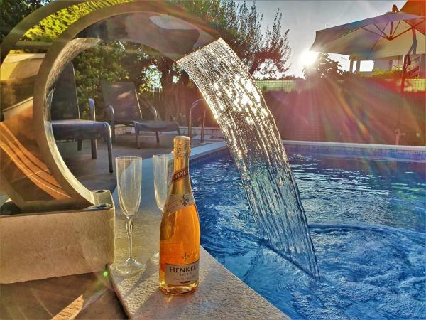 Wawe Lux Holiday Home With Pool - Split