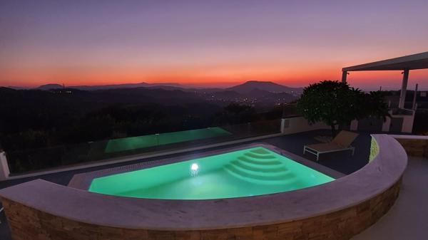 Kalithea-hills Villa With Pool For 8 Up To 12 In Rhodes Town - Rhodos