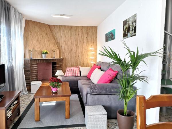 Spacious House In Deltebre With Terrace - Riumar