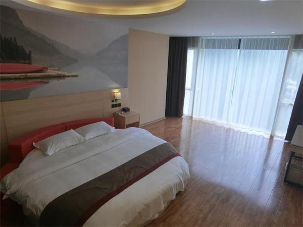Thank Inn Plus Hotel Guangxi Liuzhou Donghuan Road Hualinjundi - Liuzhou