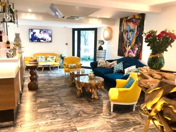 Appart' Hotel La Girafe Marseille Est - Porte D'aubagne - La Bouilladisse