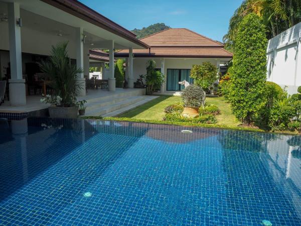 Spacious 4 Bedrooms Private Pool Villa In Phuket - Karon Beach