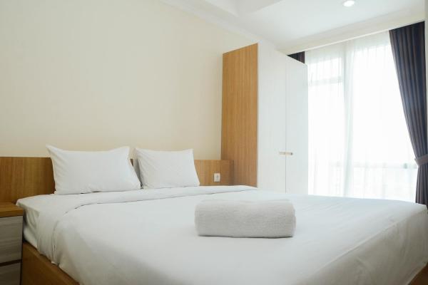 Minimalist And Comfy Studio At Menteng Park Apartment By Travelio - Jakarta