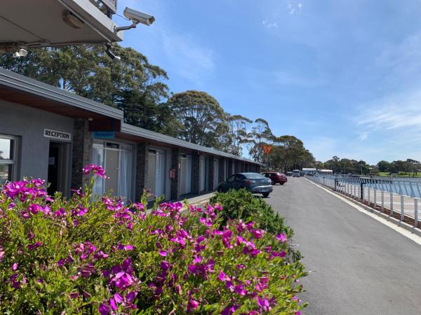 The Waterfront Wynyard - Tasmania