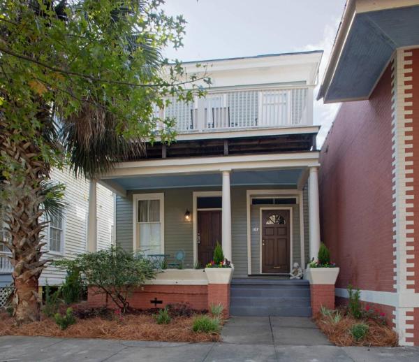 Huge 5 Bed, 5 Bath In Historic Downtown Savannah - Savannah, GA