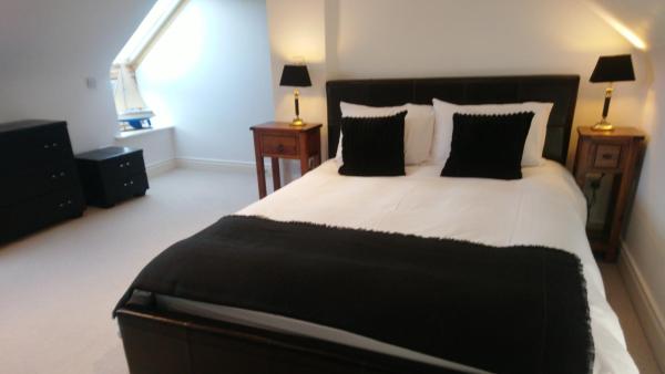 10 The Kiln - Westport