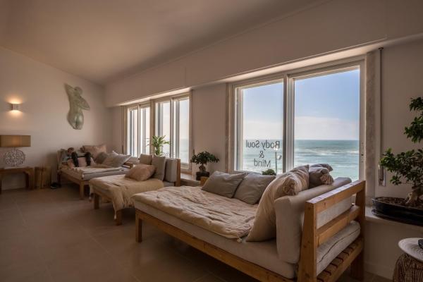 Sandhi House - Yoga & Wellness - Ericeira
