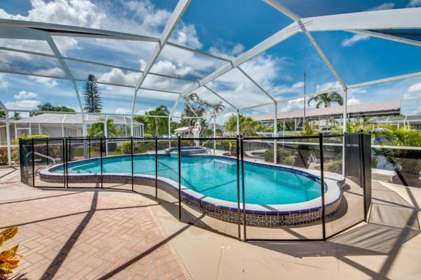 Villa Poseidons Passage- Roelens Vacations - Fort Myers, FL