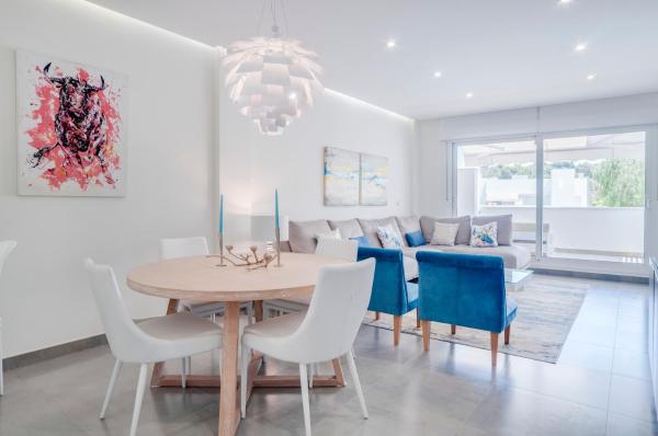 Exclusive Penthouse Walking Distance To Puerto Banus - Marbella