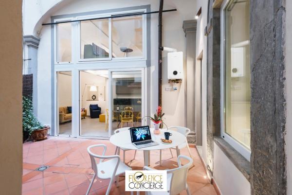 Ground Floor With Patio-ghibellina 65 - Florence