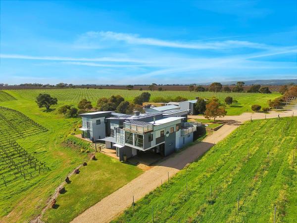 Hotel California Road At Inkwell Wines - McLaren Vale