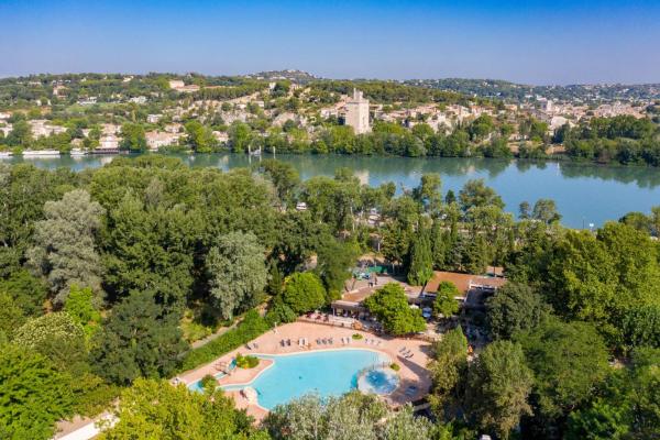 Camping Du Pont D'avignon - Le Pontet