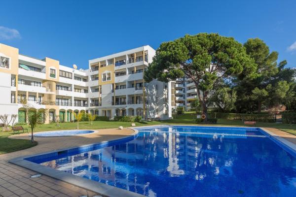 Modern Top Floor Apartment 60m2 - Balcony With Pool & Sea View - Vilamoura - Quarteira