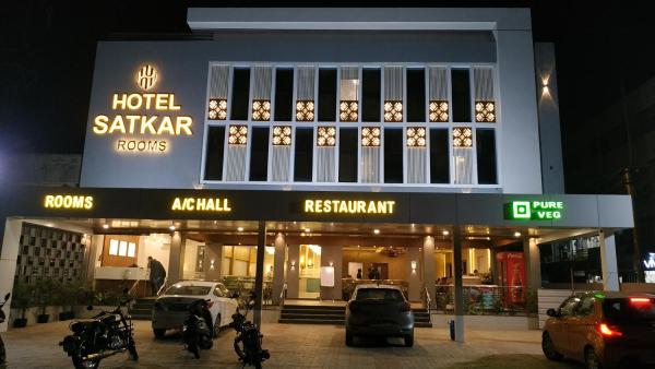 Hotel Satkar Chhatral - Kadi