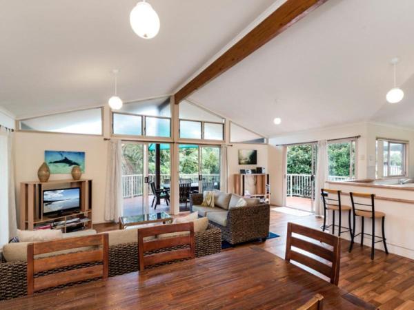 Amaroo House - North Stradbroke Island