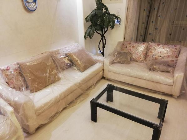 Manial Cairo شقه فرش مودرن 145متر علي شارع المنيل الرئيسي جزيرة المنيل الروضة قريبه جدا من النيل - Cairo