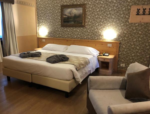 Hotel Edelweiss 3 Stelle Superior - Champoluc