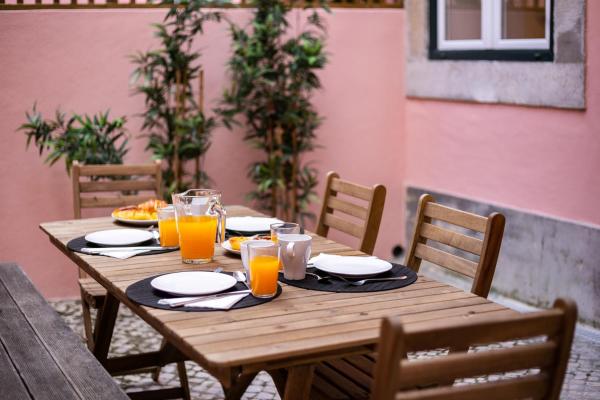 Cozy Tailor Made With A Refreshing Terrace - Agualva-Cacém