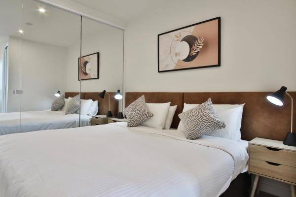 1 Bedroom Apt - Next To The Glen Mall - Box Hill