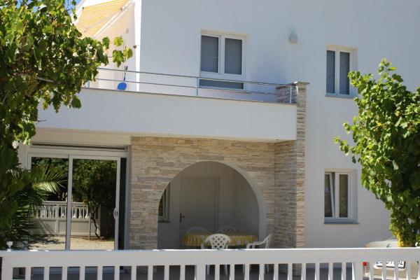Apartments Ante - Vir