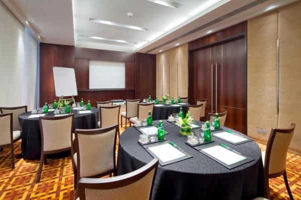 Holiday Inn Mumbai International Airport By Ihg - Mumbai
