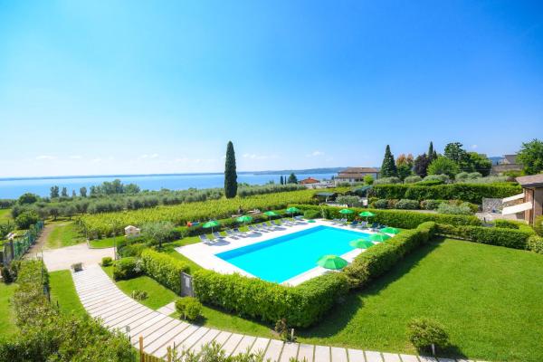 Residence Corte Ferrari -Ciao Vacanze- - Lake Garda