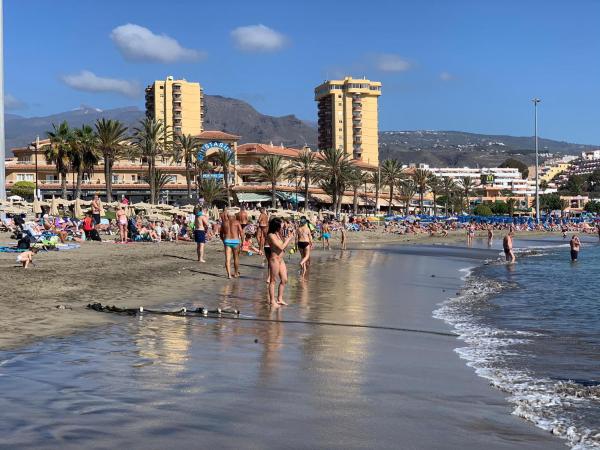 Apartamento En Playa Las Vistas - Torres Del Sol - Los Cristianos