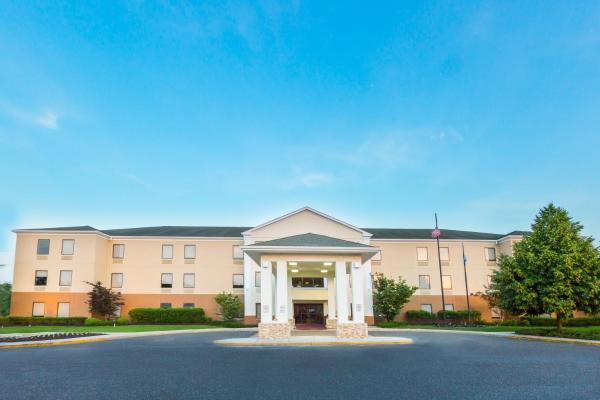 Holiday Inn Express & Suites Burlington - Mount Holly By Ihg - Bensalem, PA