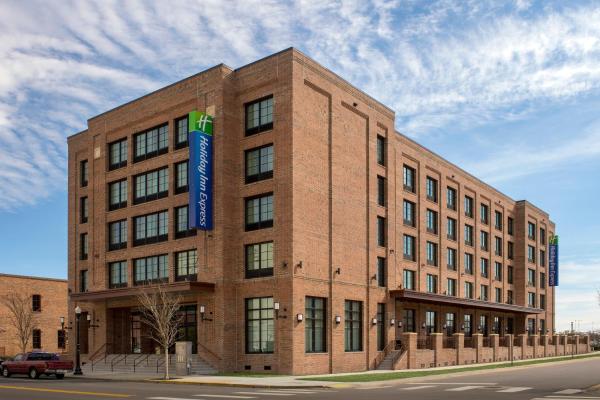 Holiday Inn Express Pensacola Downtown By Ihg - Perdido Key, FL