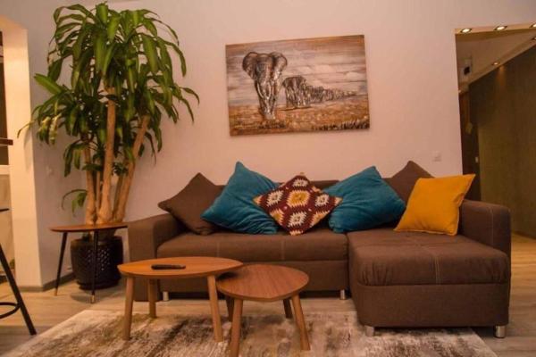 Colonial Touch Apartament - Brașov