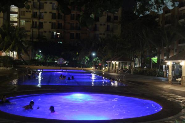 Chateau Elysee A6 Near Airport Wifi Kitchen - Las Piñas
