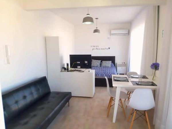 Independencia 1302 10a By Hb - Buenos Aires