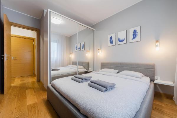Modern Living In City Centre - Private Parking - Novi Sad
