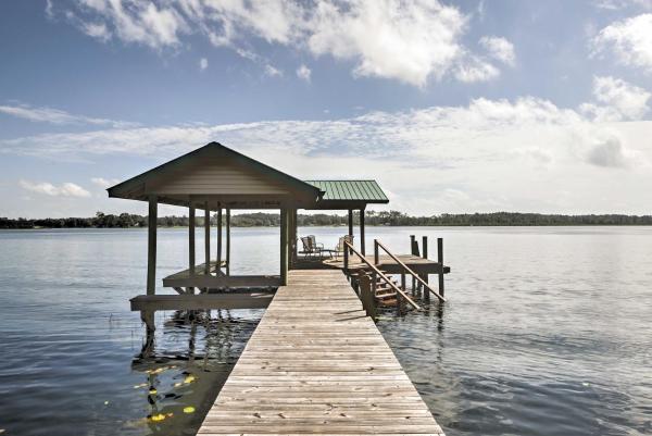 Lake Broward Cabin With Private Boat Launch And Dock! - Lake Broward, FL