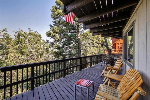 Family Cabin With Game Room Near Hiking And Skiing! - Lake Arrowhead, CA